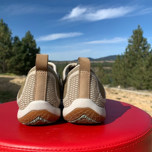 Merrell | Shoes | Merrell Lorelei Zip Slipon Athletic Shoes | Poshmark